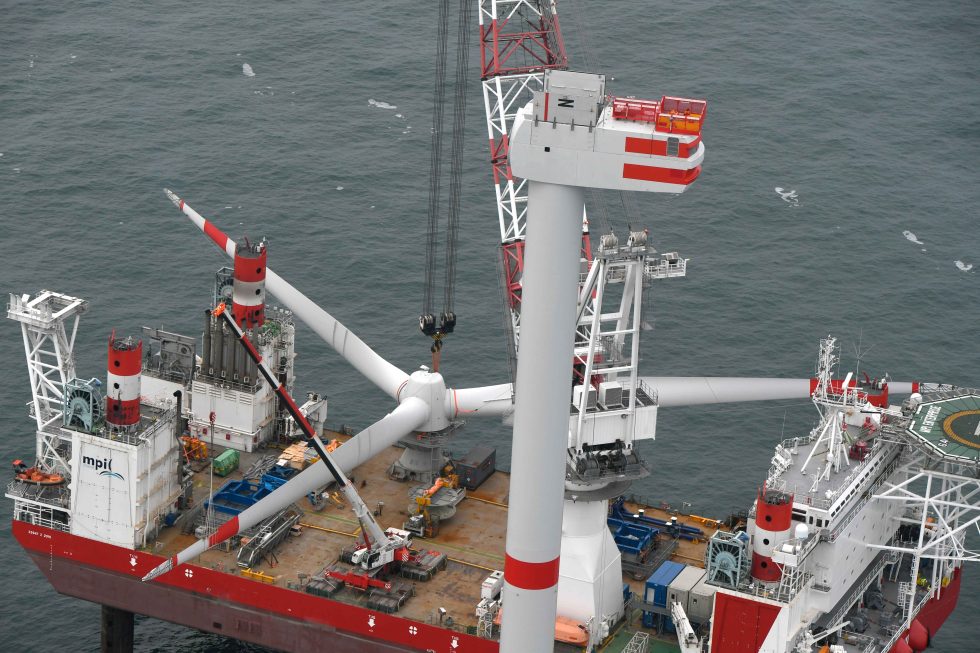 O.2.1.2.1 Large component repair vessel | Guide to an offshore wind farm